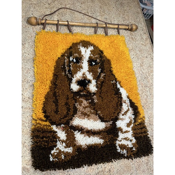 National Yarn Crafts | Other | 97s Hanging Basset Hound Latch Hook Rug ...
